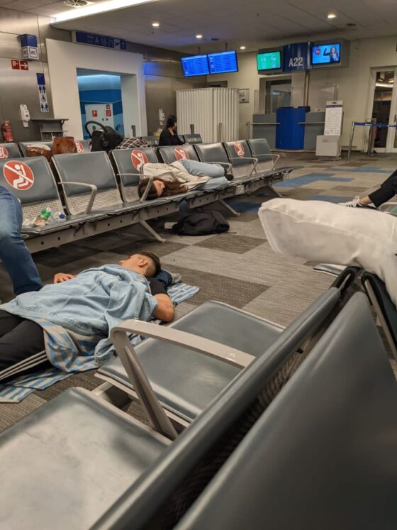 Here's What MEA Passengers Endured At Athens Airport After The ...